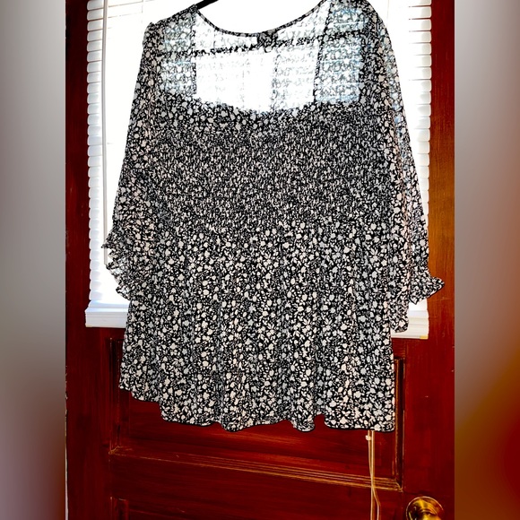 torrid | Tops | Torrid Smocked Top With 34 Sleeve | Poshmark